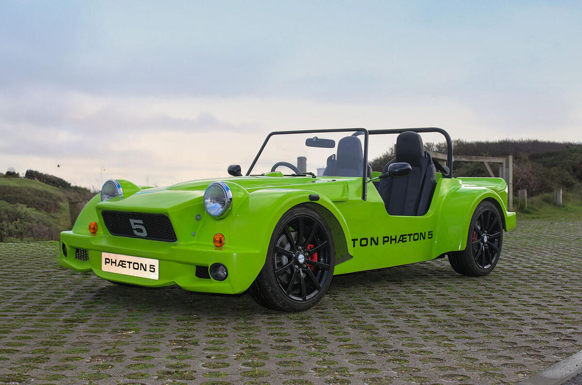 Dutton Phaeton 5 : une Mazda MX-5 transformée en kit car radical